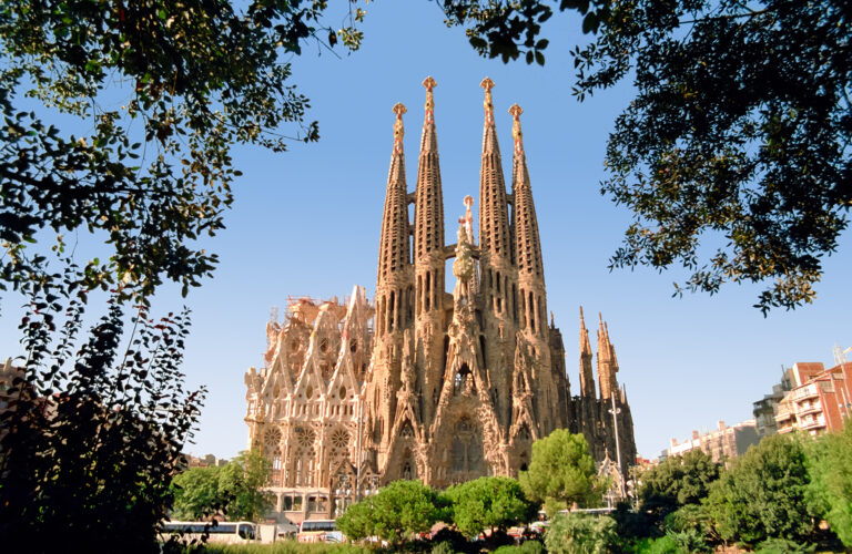 Halal Travel Guide to Spain - Tayyebah Academy